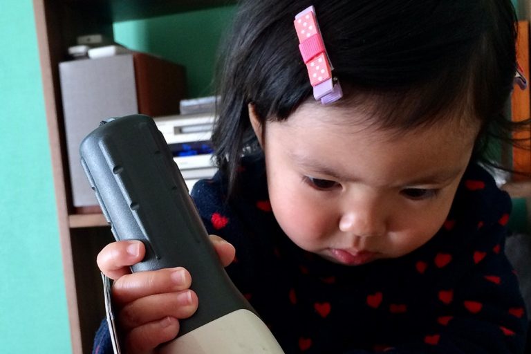 発表！「すごい集中力！」。写真家・繁延あづささんが選ぶベストショット【みんなのコドモPHOTOギャラリー】 | kodomoe（コドモエ）—「親子時間」を楽しむ子育て情報が満載！