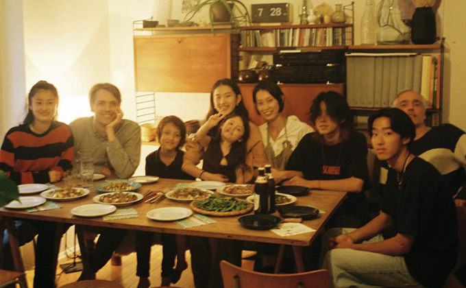 「平均的な育ち」を目指さなくていい。大切なのは、そのままの我が子をしっかり受け止めて抱きしめること【日登美のタベコト in Berlin・89】 | kodomoe（コドモエ）—「親子時間」を ...